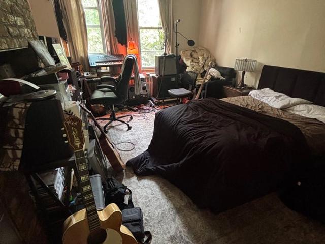 giant bushwick room for rent 200sqft
