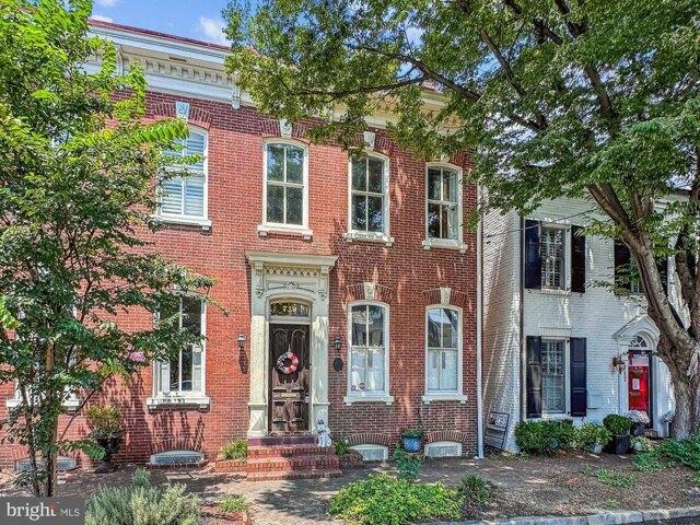 Gibbon St, Alexandria, Home For Sale