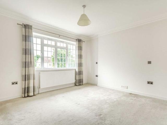 Gibbon Road, W3, London