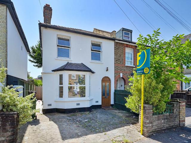 Gibbon Road, North Kingston, Kingston Upon Thames KT2, 3 bed property to rent, £5,000 pcm | PrimeLocation