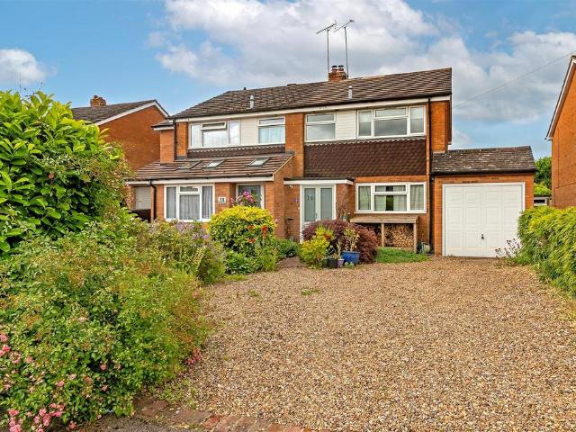Gibbons Close, Sandridge 3 bed semi detached house to rent £2,750 pcm £635 pw