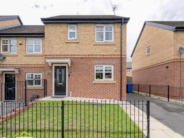 Gibfield Park Avenue, Atherton, 3 Bedroom Semi detached