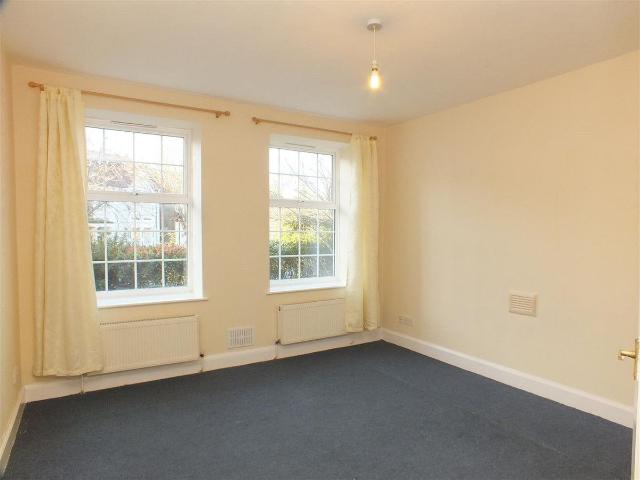 Gibraltar House, Harlesden, 9 NW10, 1 bed flat to rent, £1,500 pcm | PrimeLocation