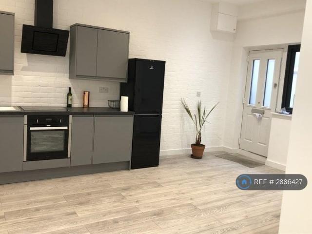 Gibraltar House, London, SE26 2 bed flat to rent £1,800 pcm £415 pw
