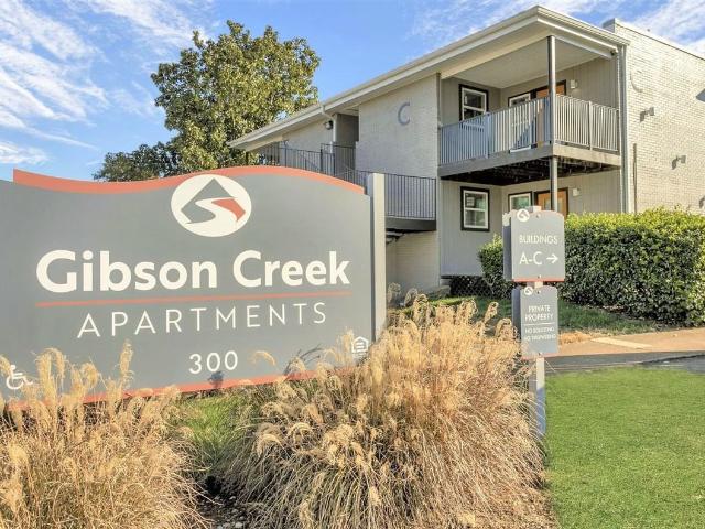 Gibson Creek 1 Bedroom Apartment for Rent at 300 E Webster St, Nashville, TN 37115 Madison