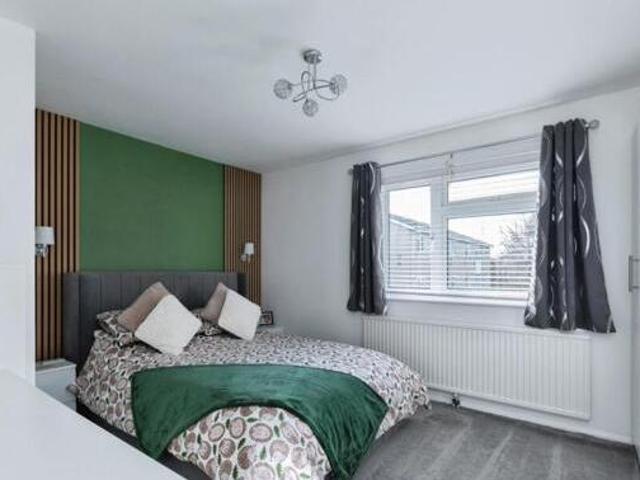 Gibson Road, Poole, 2 Bedroom Flat