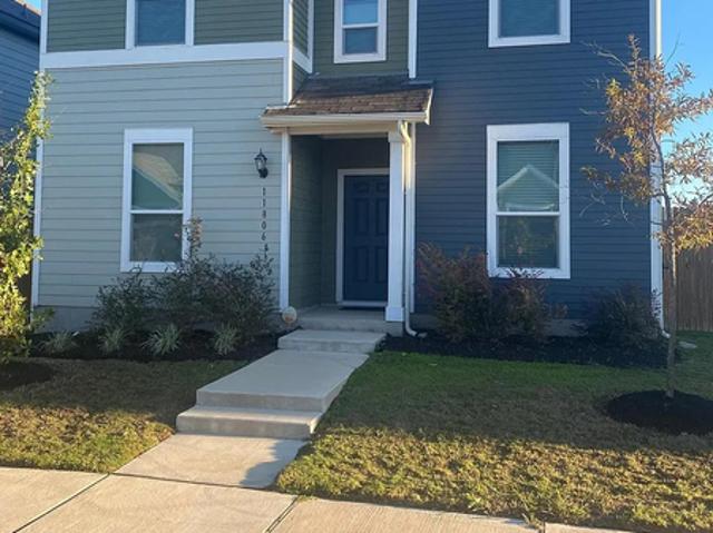 Gigafactory/ABIA Haven 4BR Home This spacious 4 bedroom, 3 bathroom home offers the perfect blend of comfort and convenience in a peaceful community just minutes from the Tesla Gigafactory and ABIA.