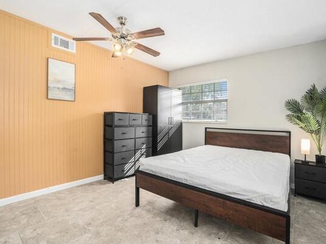 Gigantic Rooms | Free Utilities & Fast Wi Fi | Close to Transit, Shopping, & More! | Security System |Secure, Private Furnished Rooms | Private Parking