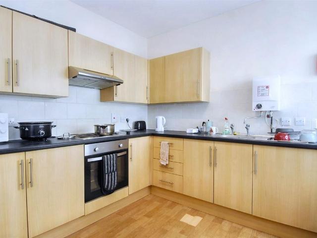 Gilwell Street, Flat 2, Plymouth PL4, 2 bed flat to rent, £663 pcm | PrimeLocation