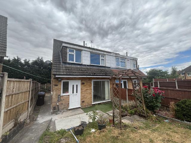 Gilbert Close, Derby, DE21 3 bed property to rent £1,175 pcm £271 pw