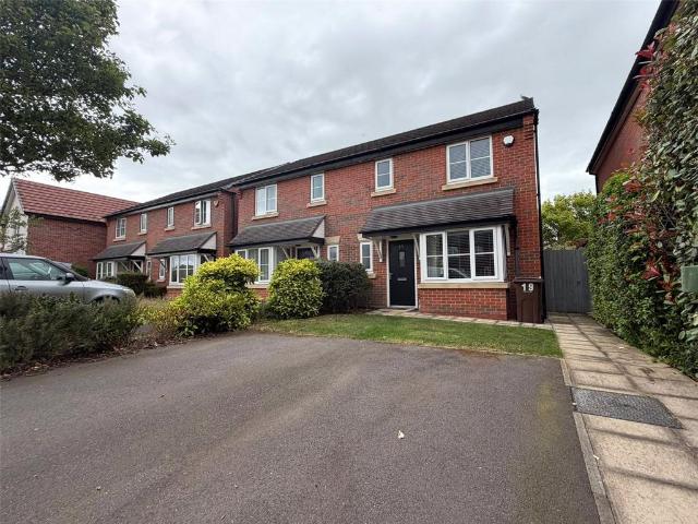Gilbert Close, Formby L37 3 bed semi detached house to rent £1,375 pcm £317 pw