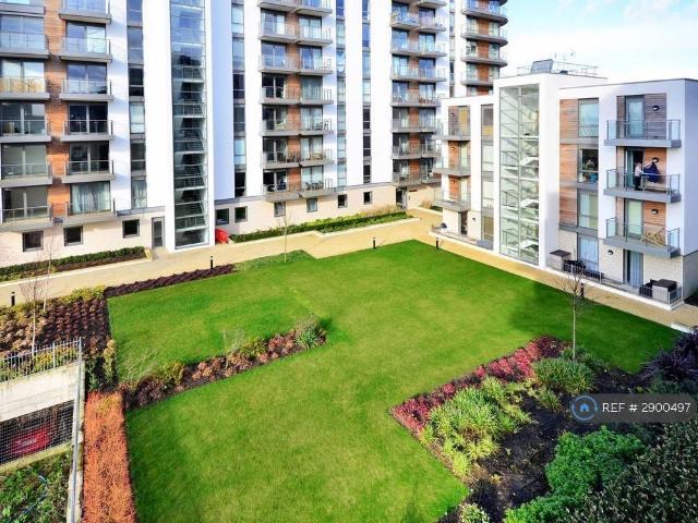 Gilbert House, London, TW8 1 bed flat to rent £1,890 pcm £436 pw