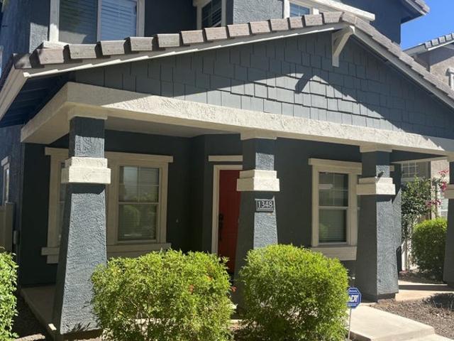 Gilbert Room to Rent$800 Month utilities included
