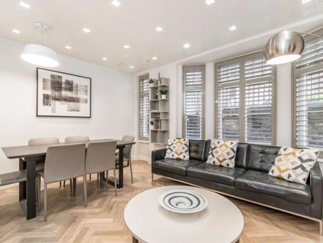 Gilbert Street, Mayfair, W1K