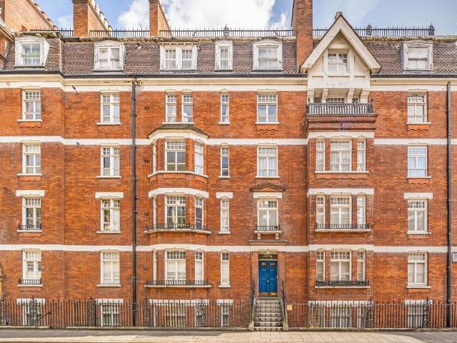 Gilbert Street, Mayfair W1K, 3 bed flat to rent, £6,717 pcm | PrimeLocation