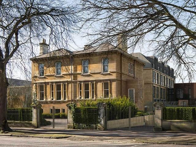 Gilbert Scott Studio Accessible Single Occupancy