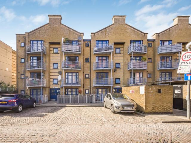Gilbeys Yard, London NW1, 1 bed flat to rent, £1,900 pcm | PrimeLocation