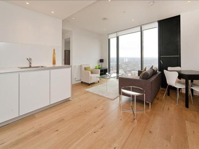 Gilbeys Yard, London NW1, 3 bed flat to rent, £5,000 pcm | PrimeLocation
