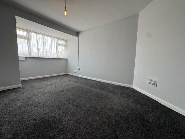 Gilda Crescent, Polegate