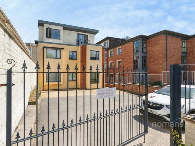 Gilda Parade, Bristol, Somerset BS14, 2 bed flat to rent, £1,100 pcm | PrimeLocation