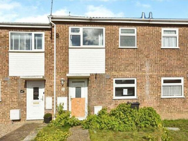 Gilders Way, Clacton on sea, 2 Bedroom Terraced