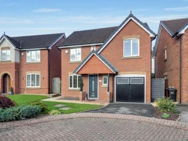 Gildersome, Suffield Crescent, Leeds, 4 Bedroom Detached