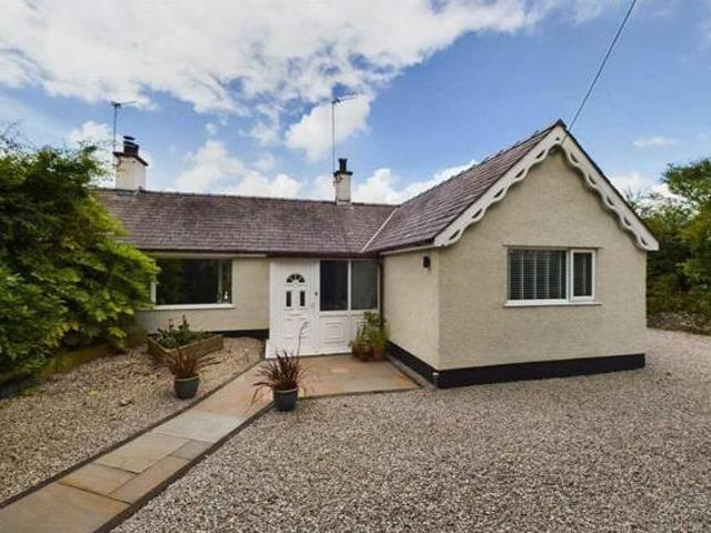 Gilfach Fach, Llanddaniel, 3 Bedroom Semi detached