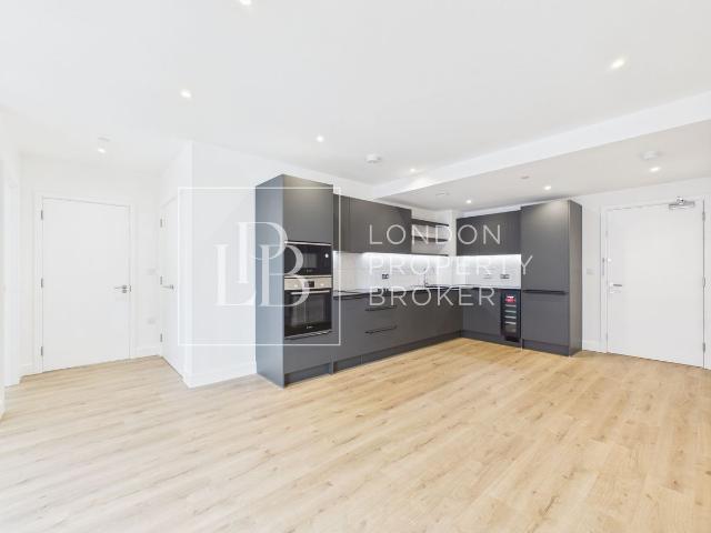 Gilham House, Lombard Square SE28, 2 bed flat to rent, £2,300 pcm | PrimeLocation
