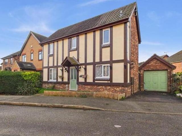 Gill Close, Heybridge, 3 Bedroom Detached