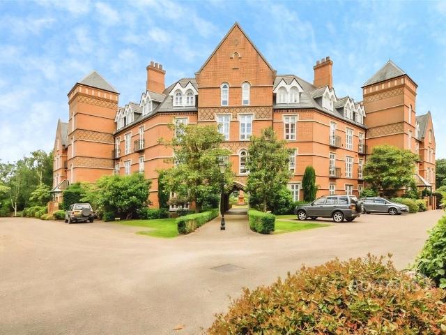 Gillespie House, Holloway Drive, Virginia Water GU25, 2 bed flat to rent, £2,200 pcm | PrimeLocation