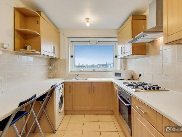 Gillfoot, Ampthill Square, Euston. 3 bed apartment to rent £3,400 pcm £785 pw