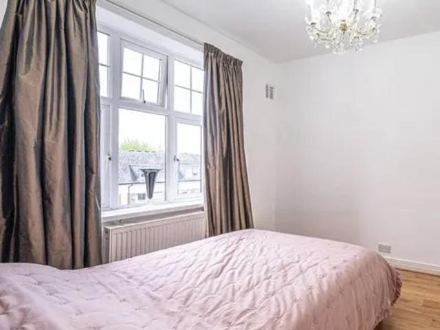 Gilling Court, Belsize Grove, London, NW3 4XD, United Kingdom | 2 bed apartment for rent #133911241 | Rentberry
