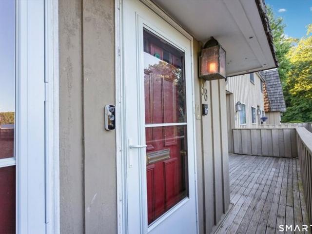 Gillies Ln Unit,norwalk, Condo For Sale