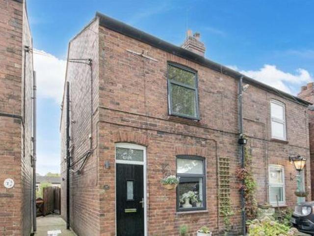 Gillott Lane, Wickersley, 3 Bedroom Semi detached