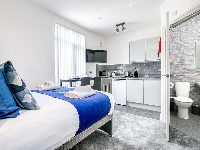 Gillott Road, Birmingham B16, 6 bed shared accommodation to rent, £825 pcm | PrimeLocation