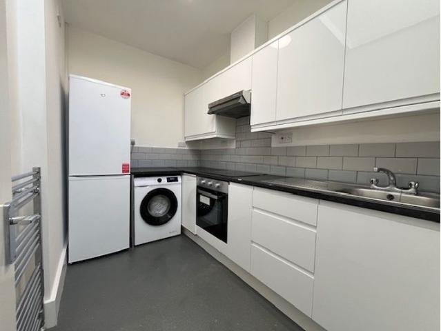 Gillott Road, Edgbaston, Birmingham B16, 1 bed flat to rent, £875 pcm | PrimeLocation
