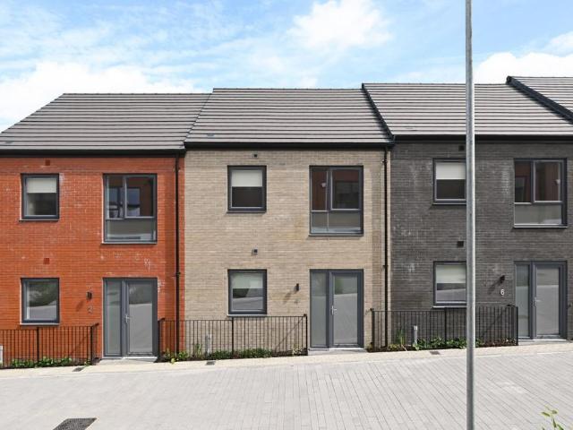 Gills Mews, Wood Street Collection. 3 bed end of terrace house to rent £1,395 pcm £322 pw