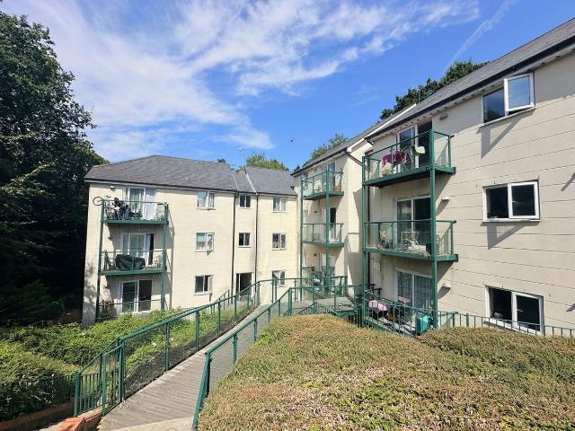 Gillsmans Hill, St Leonards On Sea TN38, 2 bed flat to rent, £1,000 pcm | PrimeLocation