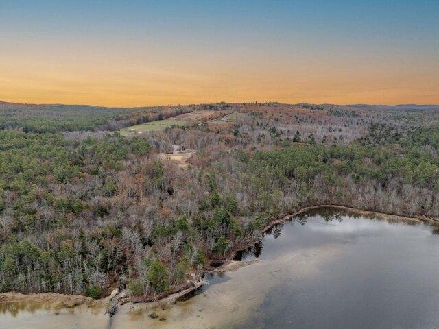 Gilmanton NH 03837 102633250