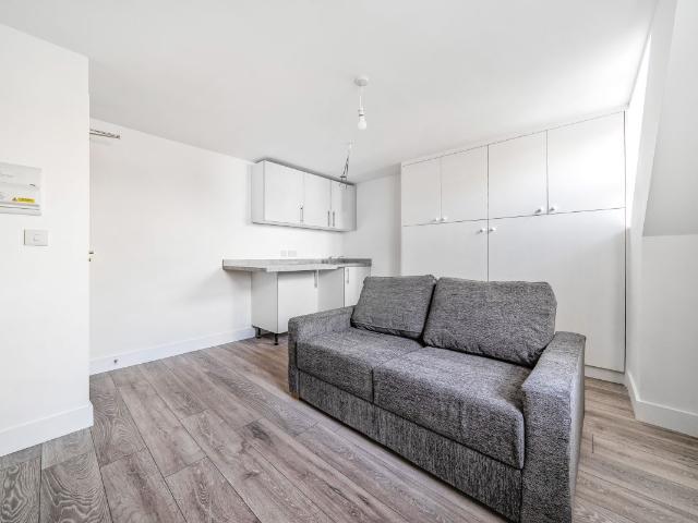 Gilmore Road, London SE13, Studio to rent, £1,195 pcm | PrimeLocation