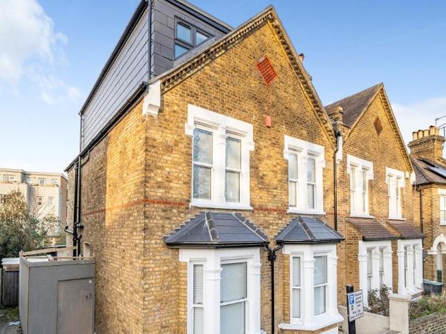 Gilmore Road, London, SE13 Studio to rent £1,195 pcm £276 pw