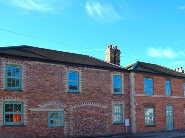 Gilmour Gate, Watling Street, 2 Bedroom House