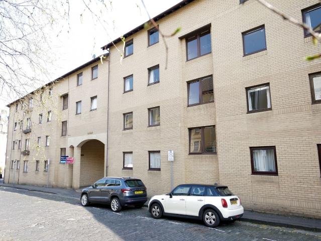 Gilmours Entry, Newington, Edinburgh EH8, 2 bed flat to rent, £1,400 pcm | PrimeLocation