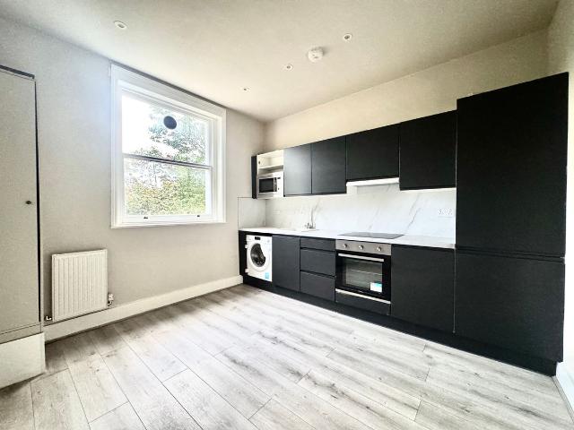 Gipsy Hill, London SE19, 1 bed flat to rent, £1,650 pcm | PrimeLocation