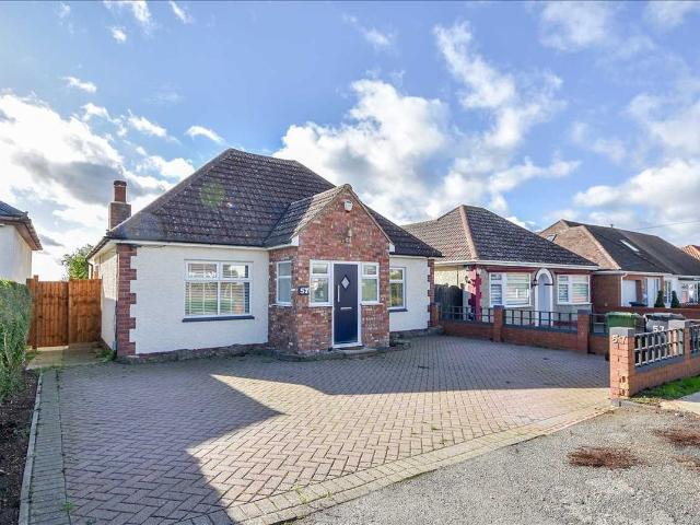 Gipsy Lane, Irchester NN29, 3 bed bungalow to rent, £1,300 pcm | PrimeLocation