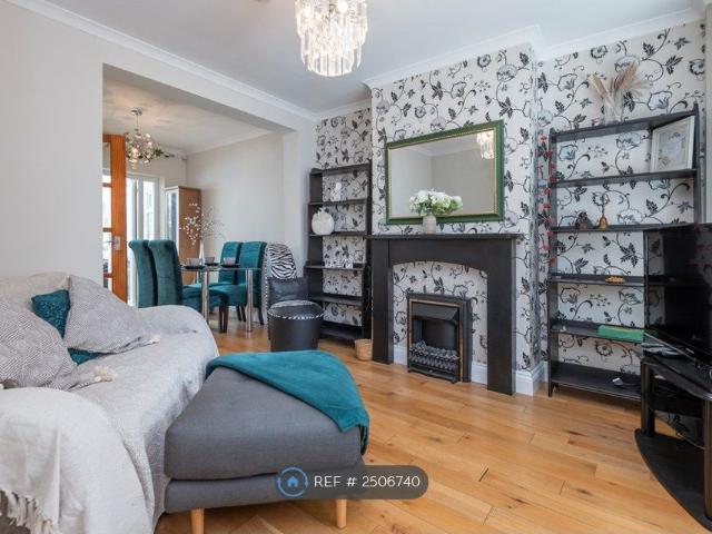 Gipsy Road, London SE27, 2 bed semi detached house to rent, £2,300 pcm | PrimeLocation