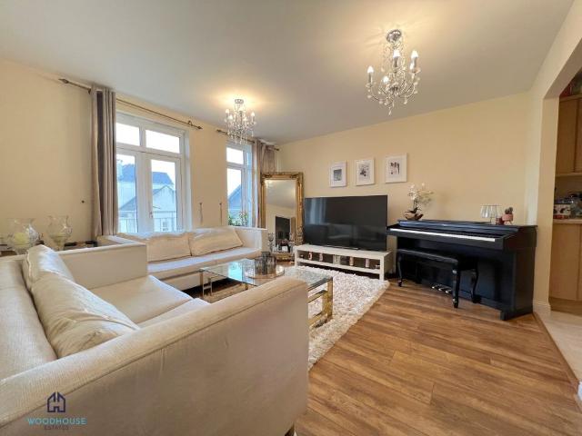 Girton Court, London, N20 One Bedroom Flat To Rent £335pw / £1,450pcm