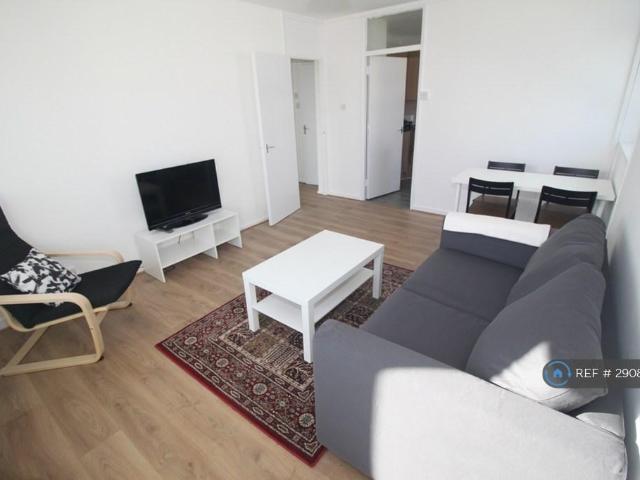 Giraud Street, London, E14 2 bed flat to rent £1,900 pcm £438 pw