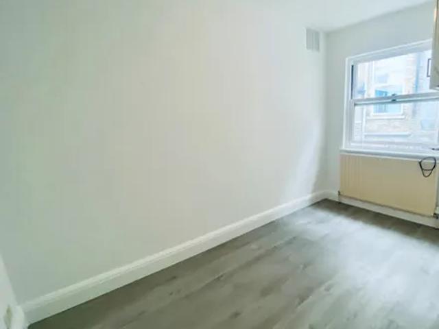 Go Bong, 788 Holloway Road, London, N19 5SH, United Kingdom | 1 bed house for rent #167379523 | Rentberry