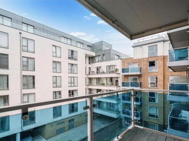 Gooch House, Glenthorne Road, 1 Bedroom Apartment